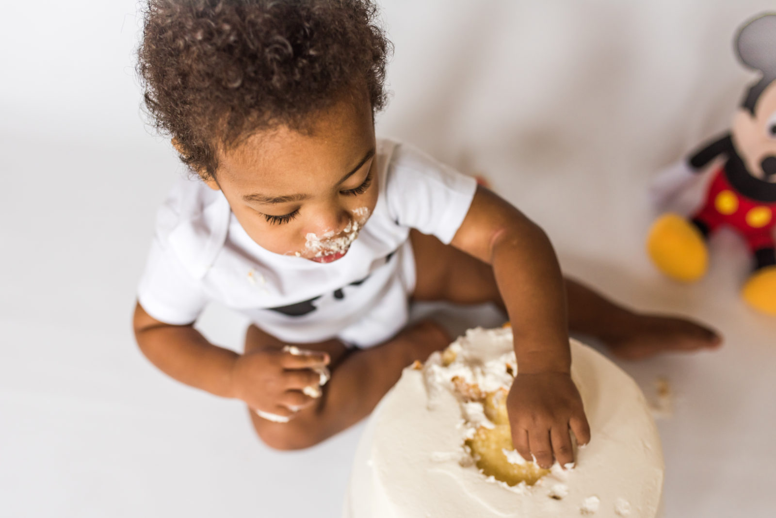 Xavier Cake Smash // Richmond Va. - jennywhitephotographyrva.com